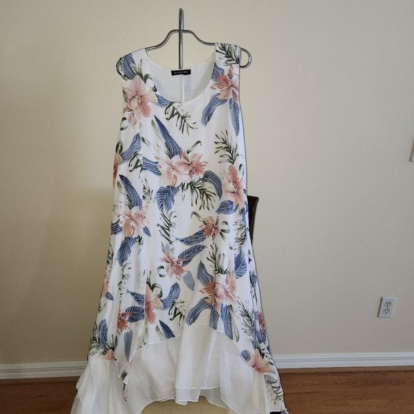 Whispers | Dresses | Pastel Floral Sundress Ml | Poshmark